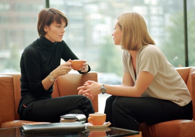7 ways to make a conversation with anyone you meet